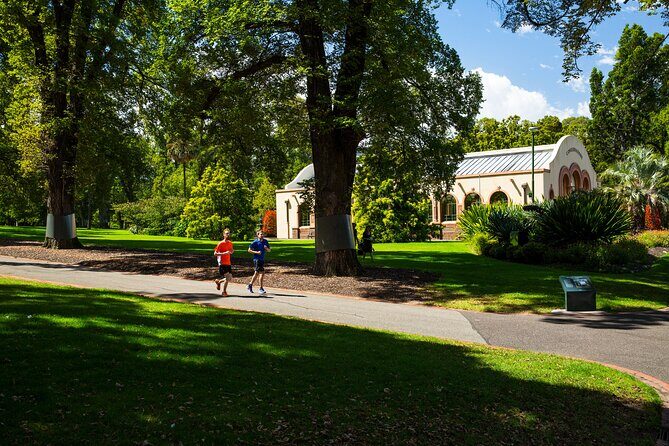 East Melbourne Walking Tours - The Itinerary: A Closer Look