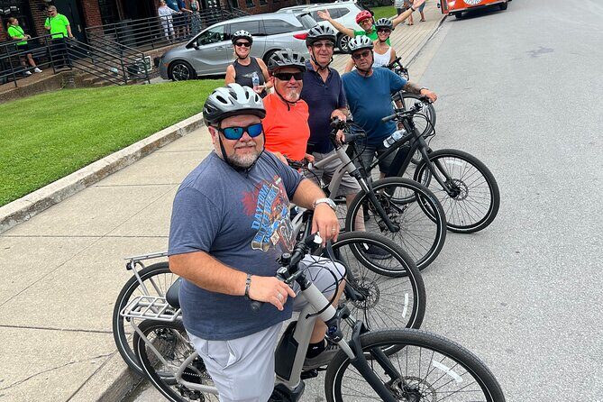 East Nashville Neighborhood E-bike Tour - Outdoor and Cultural Hotspots