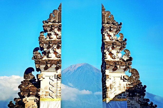 Eastern bali tour. lempuyang temple,tirta gangga,goa lawah, virgin beach. - Key Points