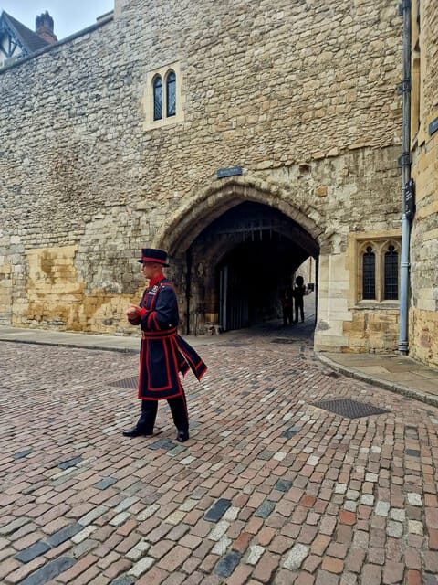 Easy Access Tower of London Royal Secrets Scandals Tour - Who Should Book This Tour?