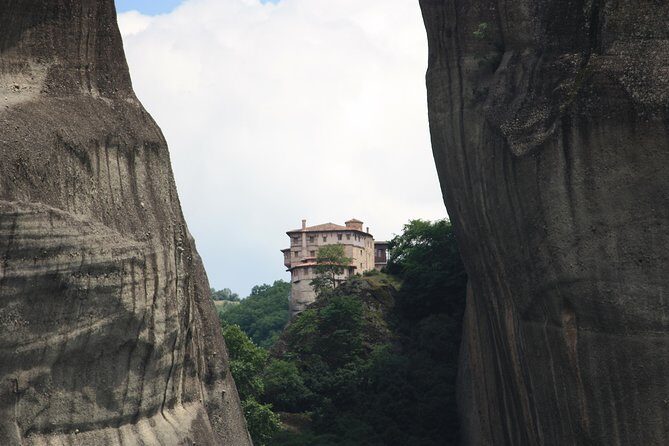Easy Hiking Adventure at Meteora - What to Expect During the Tour