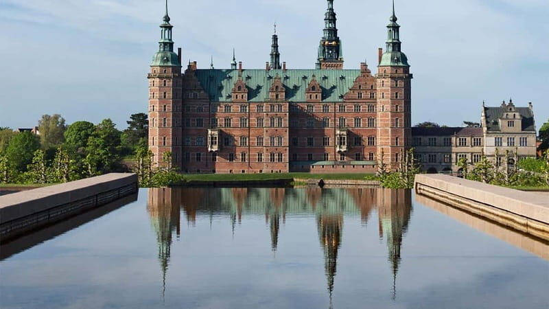 Easy Pace Tour of Kronborg Castle and Frederiksborg Palace - What Makes This Tour Special?