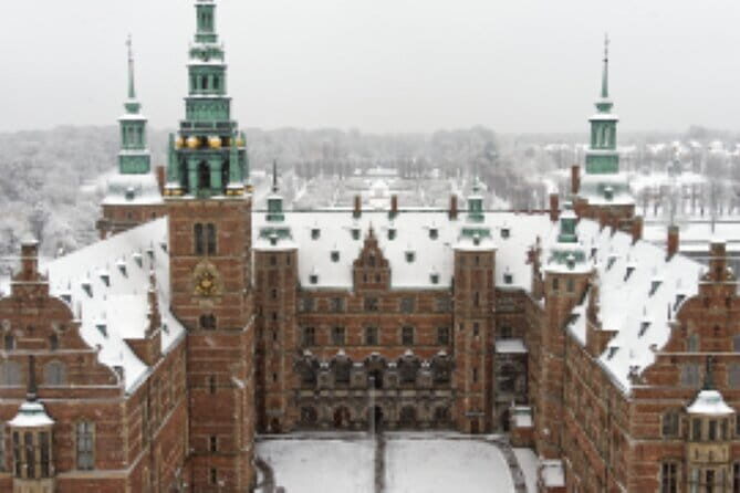Easy Tour Winter, Kronborg Castle and Fredriksborg Palace - A Comprehensive Look at the Tour