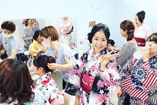 Easywear summer kimonos Experience in Shibuya Hairstyling Option - Detailed Breakdown of the Itinerary