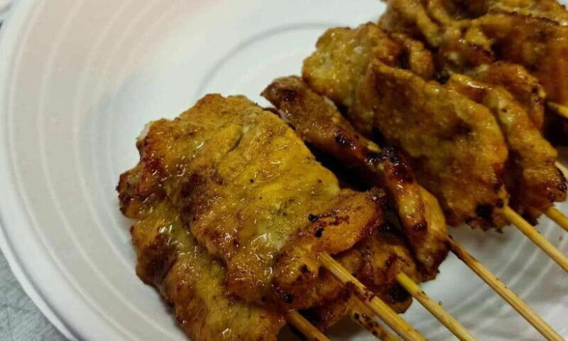 Eat Street Food and Drink like a Local in Bangkok - Who Should Consider This Tour