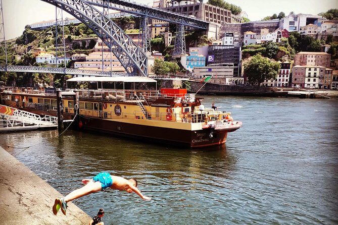 Eat & Tell Porto's Tale: The historical tour that goes through your stomach! - Practical Details & Tips