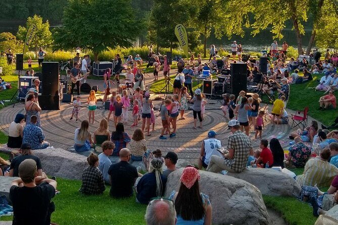 Eau Claire Sports History: A Self-Guided Driving Tour - Detailed Breakdown of the Itinerary