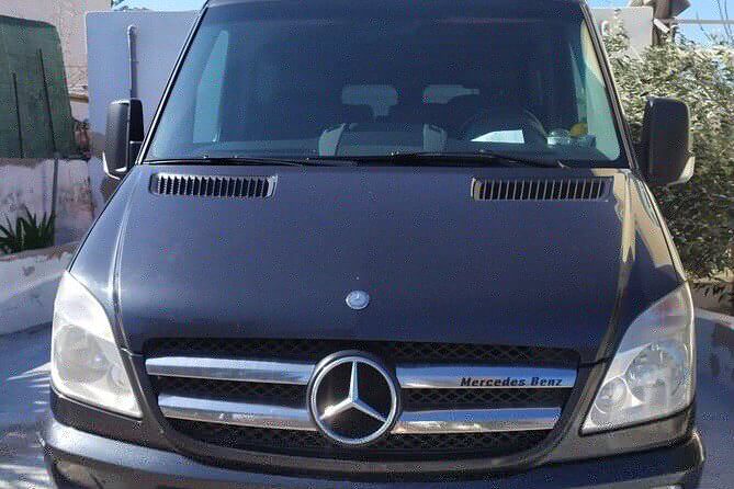 Economy Roundtrip Transfer Santorini Airport ( Max 4 stop ) - The Breakdown of the Experience