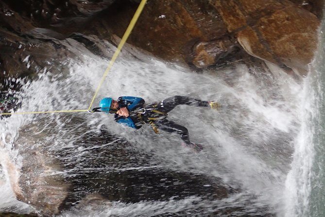 Ecouges sensational canyoning in the Vercors (Grenoble / Lyon) - Discovering the Vercors Canyoning Tour: The Essentials