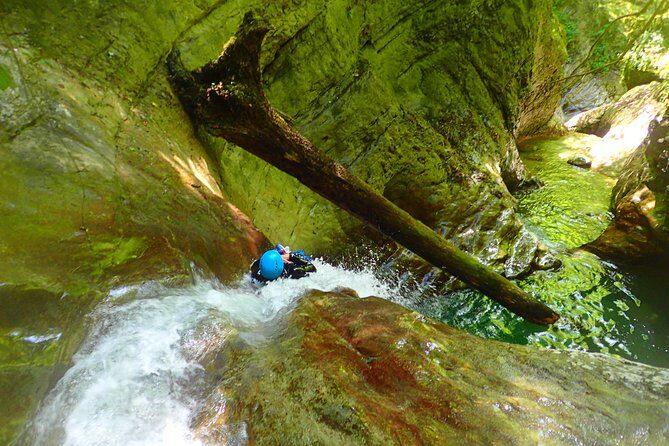 Ecouges sensational canyoning in the Vercors (Grenoble / Lyon) - Summary of Experience and Value