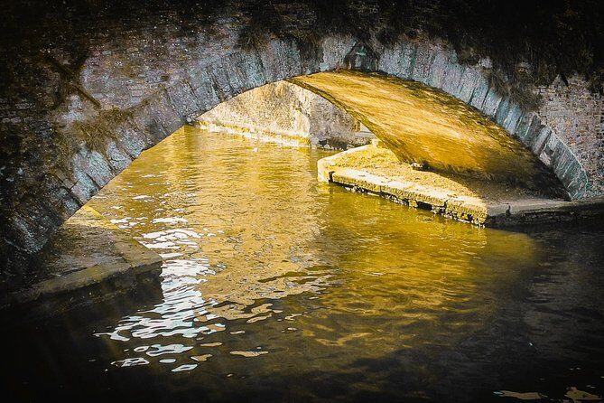 "Edges of Brugge" Photo Tour - 2hr open city tour & workshop - A Deep Dive into the Bruges Photo Tour