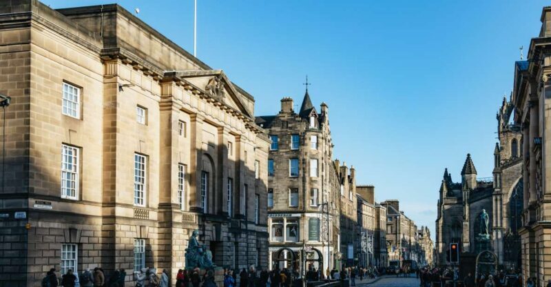 Edinburgh: 3-Hour Guided Walking Tour - Authenticity and Local Flavor