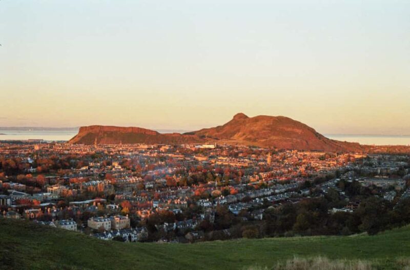 Edinburgh: Arthur's Seat Sunset Hike - The Details of the Tour: What to Expect