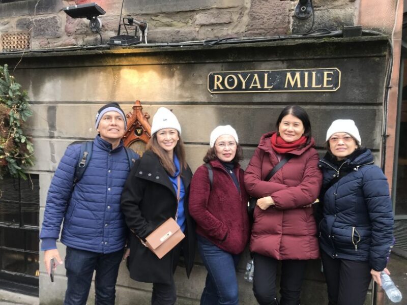 Edinburgh: Book a Local Friend - Deep Dive into the Experience