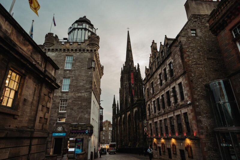 Edinburgh: Castle, Holyrood & Royal Mile Guided Tour - Who Will Enjoy This Tour?