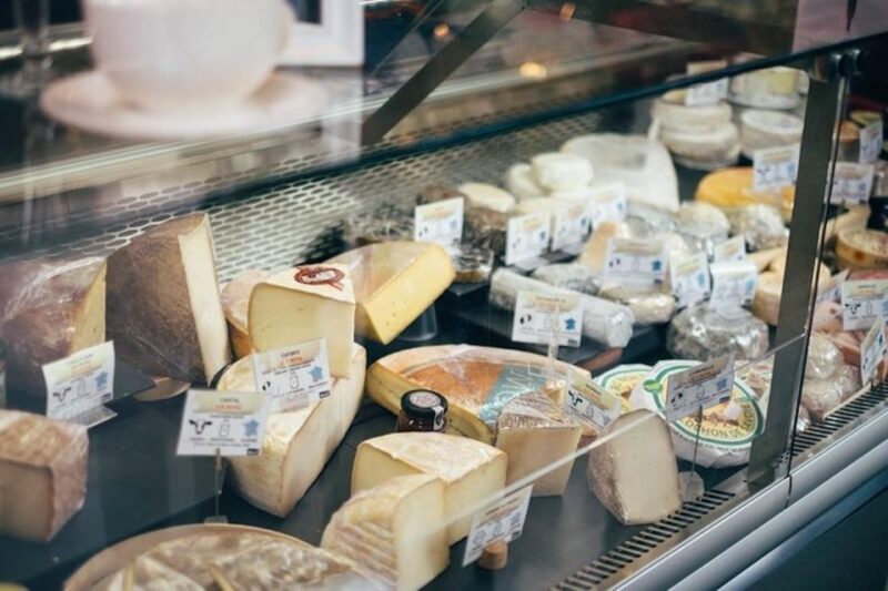 Edinburgh: Cheese Crawl with Local Guide - Key Points
