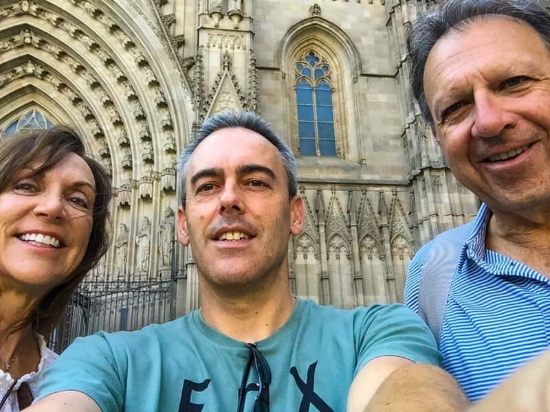 Edinburgh: Custom Highlights & Hidden Gems Tour with a Local - The Quality of Guides and Personal Touch