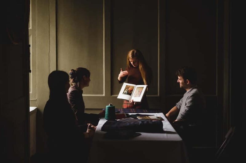 Edinburgh: Discover the secrets of kilt and tartan with a kiltmaker - The Pleating Process: A Centerpiece of the Workshop