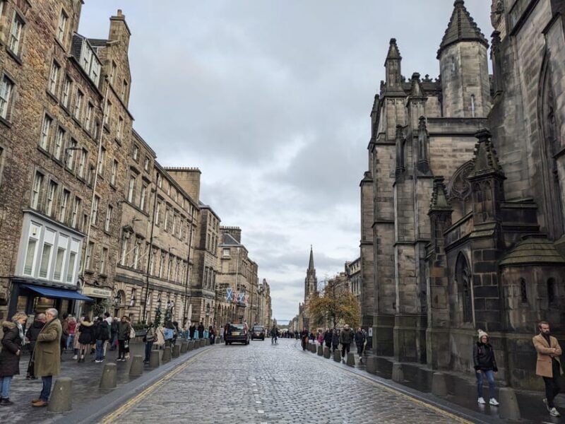 Edinburgh Express: walking tour in French - An In-Depth Look at the Edinburgh Express Tour