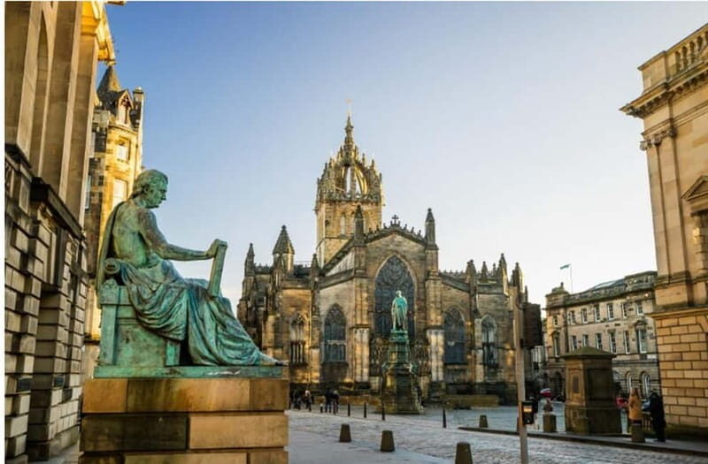 Edinburgh: Grand Historic and Literary Coach Tour - Key Points
