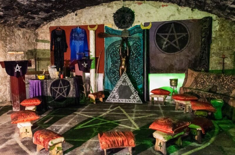 Edinburgh: Haunted Underground Vaults and Graveyard Tour - FAQ