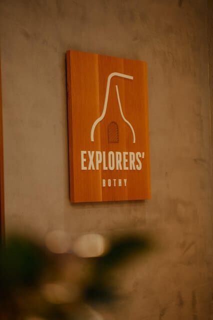 Edinburgh: Johnnie Walker Whisky Explorers Guided Tasting - Key Points