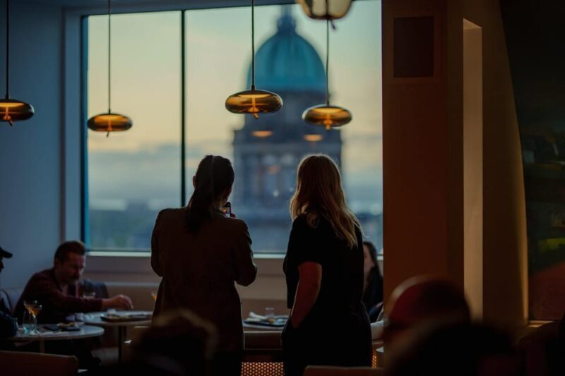 Edinburgh: Johnnie Walker Whisky Explorers Guided Tasting - The Experience: A Closer Look