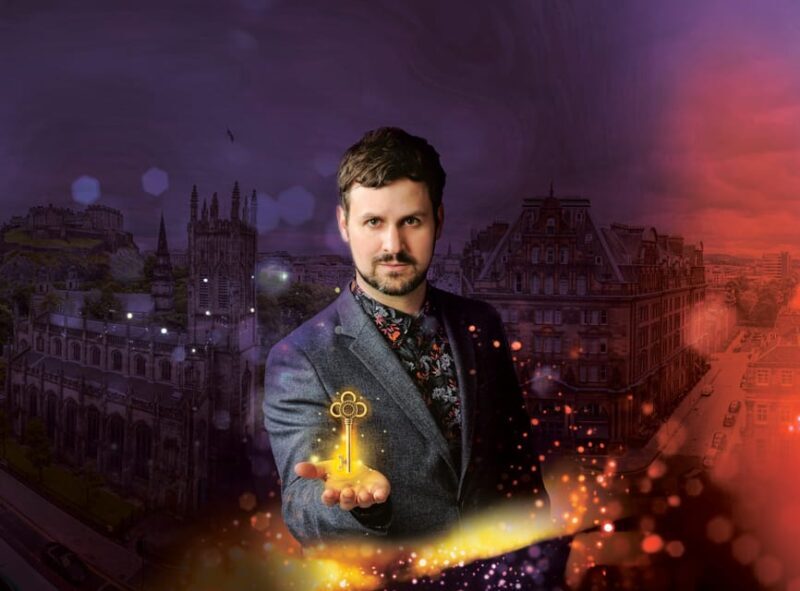 Edinburgh: Magic show, with famous magician, in luxury hotel - Key Points