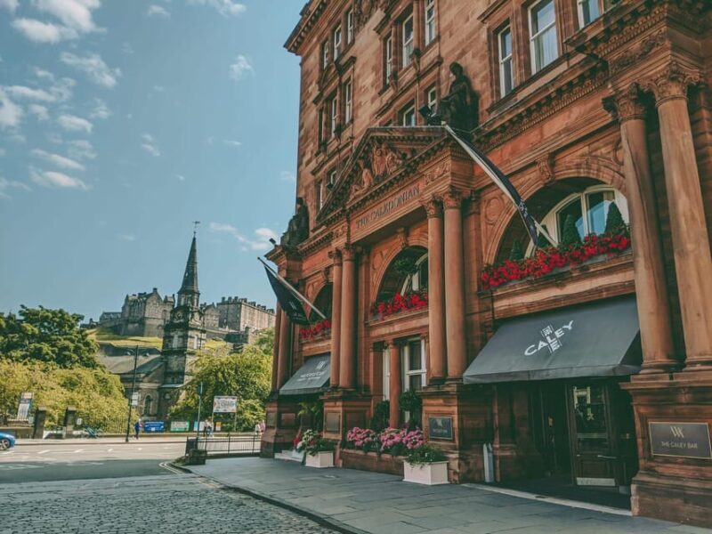Edinburgh: Magic show, with famous magician, in luxury hotel - Why This Experience Offers Great Value