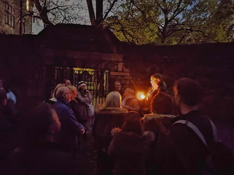 Edinburgh: Monsters of The Royal Mile - A Dark History Tour - The Practical Details and What You Get