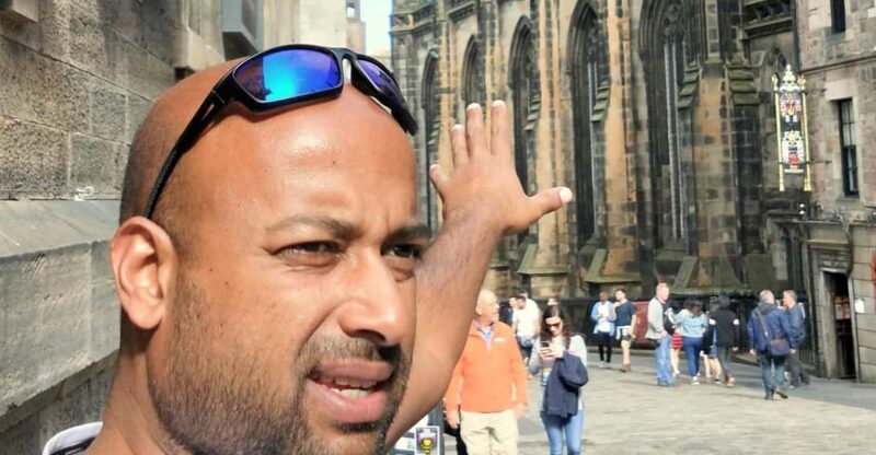 Edinburgh: Old Town Highlights Walking Tour - Who Should Sign Up?