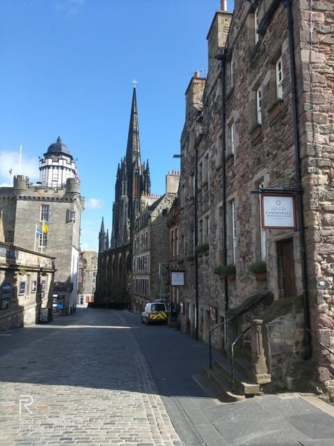Edinburgh: Old Town Highlights Walking Tour - Frequently Asked Questions