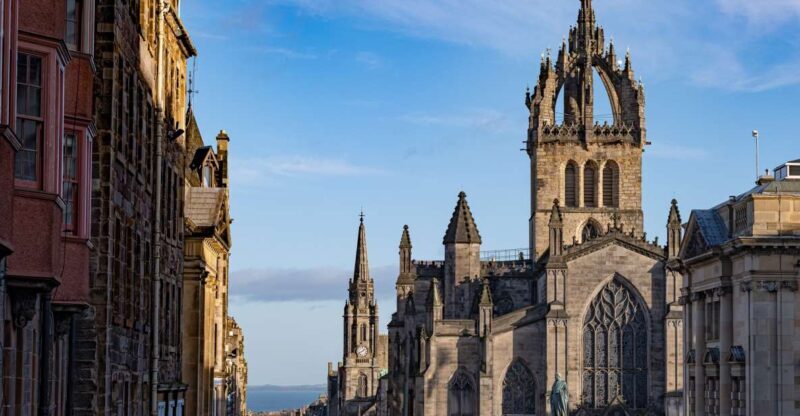 Edinburgh: Old Town History Walking Tour - A Walk Through Edinburgh’s Historic Streets