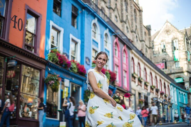 Edinburgh Old Town: Professional Photoshoot & Edited Photos - What to Expect from Your Edinburgh Old Town Photoshoot