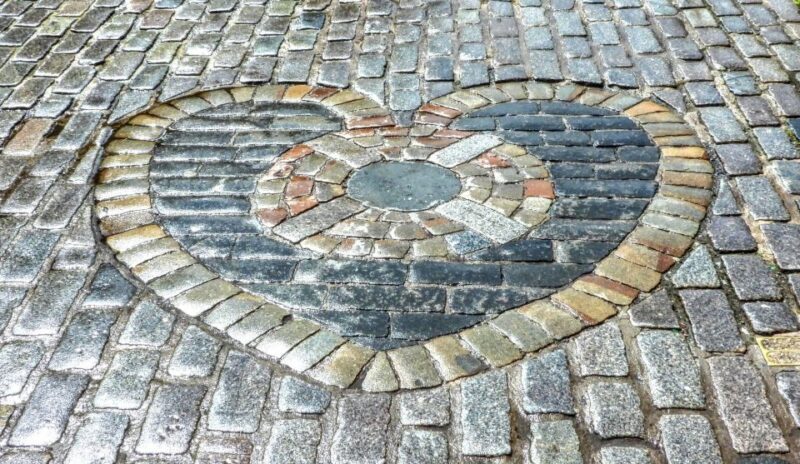 Edinburgh: Old Town Stories - Guided Walking Tour - What Sets This Tour Apart