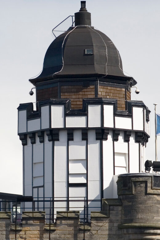 Edinburgh: Old Town Walking Tour with an APP - A Detailed Look at the Edinburgh Old Town Tour