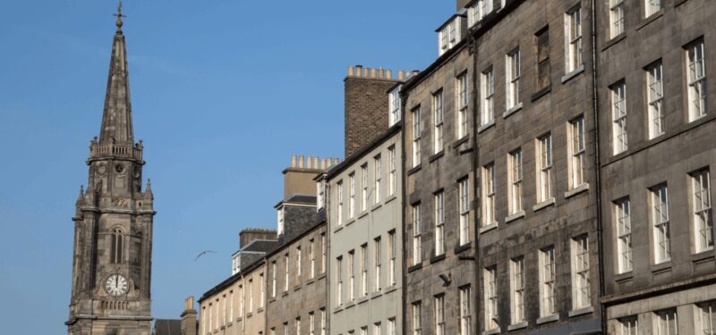 Edinburgh: Old Town Walking Tour with an APP - FAQ