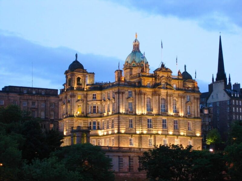 Edinburgh Overnight Trip with Accommodation - Exploring Edinburgh in a Nutshell