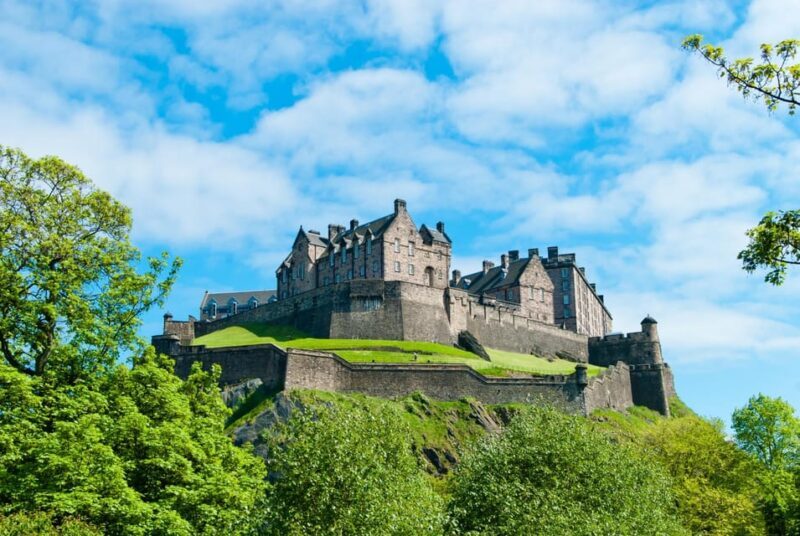 Edinburgh Overnight Trip with Accommodation - Climbing Calton Hill and Catching Scenic Views