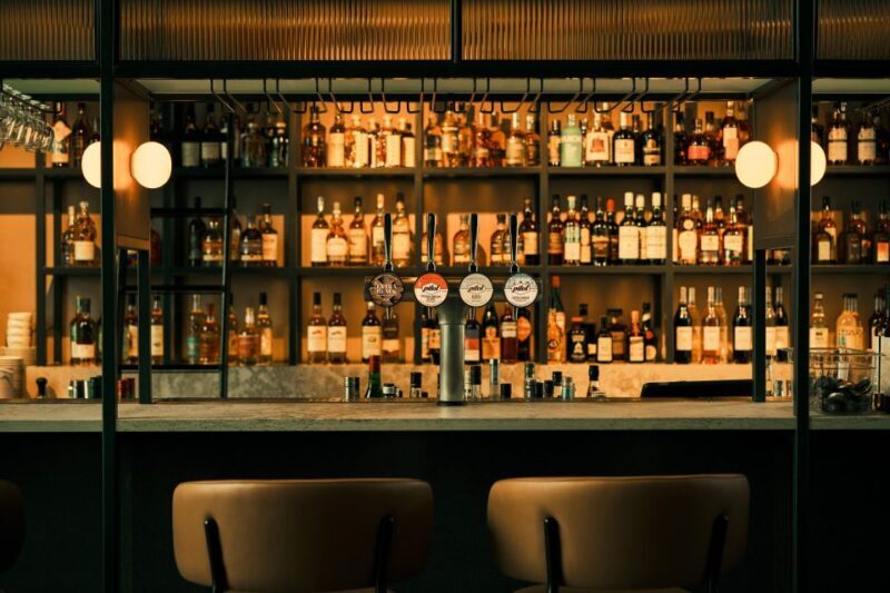 Edinburgh: Port of Leith Distillery Tour & Tasting - Exploring the Port of Leith Distillery: Architecture & Innovation
