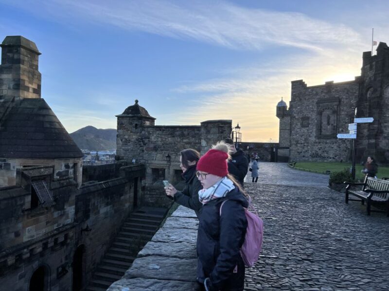 Edinburgh: Private Guided Tour of the Edinburgh Castle - Authenticity and Trust