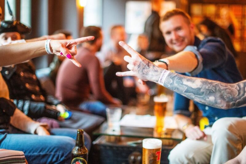 Edinburgh: Pub Crawl 7 Bars with 6 Shots - Authenticity & Value