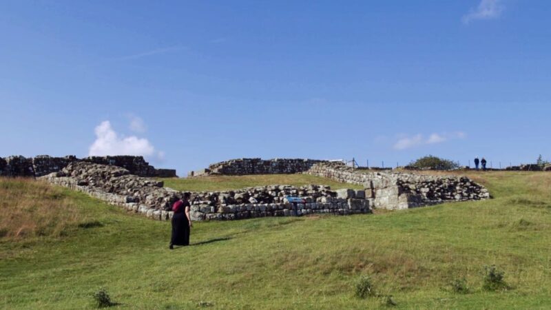 Edinburgh: Rosslyn Chapel and Hadrian's Wall Tour in Spanish - An In-Depth Look at the Tour Itinerary