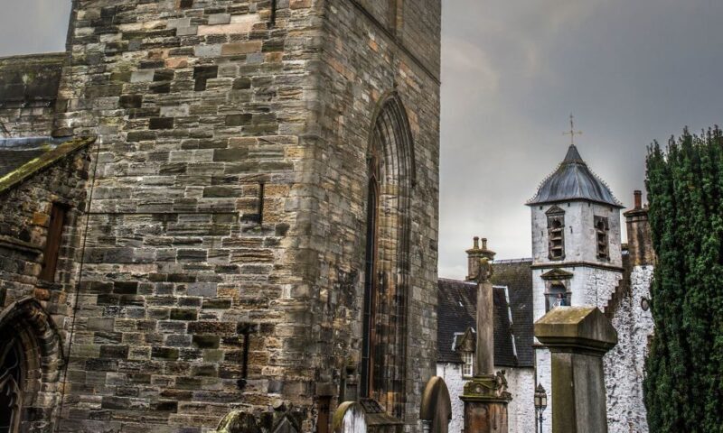 Edinburgh: Stirling, Whisky and St Andrews Tour in Spanish - Detailed Breakdown of the Tour Experience