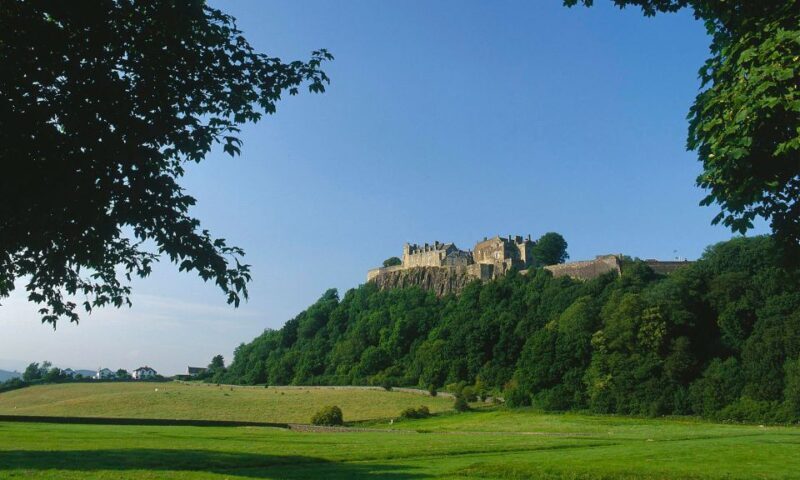 Edinburgh: Stirling, Whisky & St Andrews Tour in Italian - Key Points
