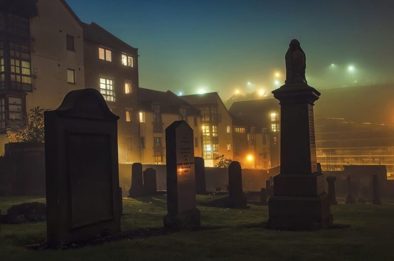 Edinburgh: The Dark Side Walking Tour - Key Points