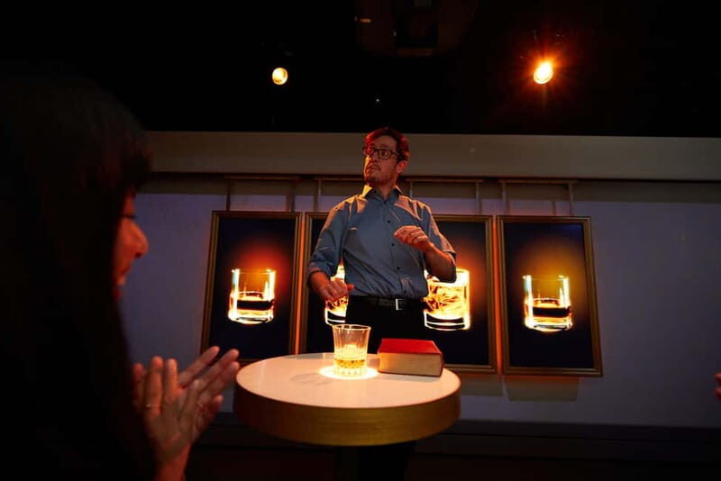 Edinburgh: The Johnnie Walker Signature Experience - Key Points