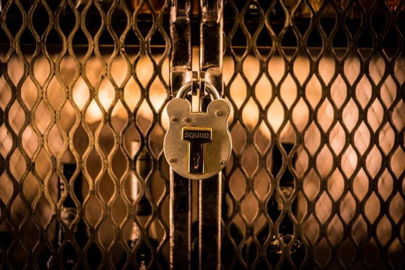 Edinburgh: The Lost Close Underground Scotch Whiskey Tasting - Detailed Breakdown of the Itinerary