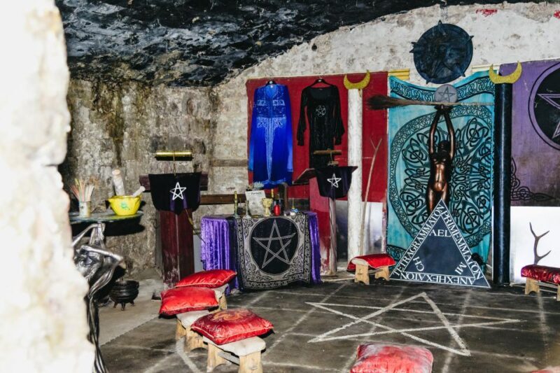 Edinburgh: Underground Vaults Tour - A Closer Look at the Edinburgh Underground Vaults Tour