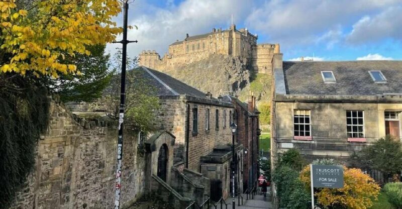 Edinburgh Unveiled: Private Driving Tour of Edinburgh City - A Thorough Look at the Tour Experience